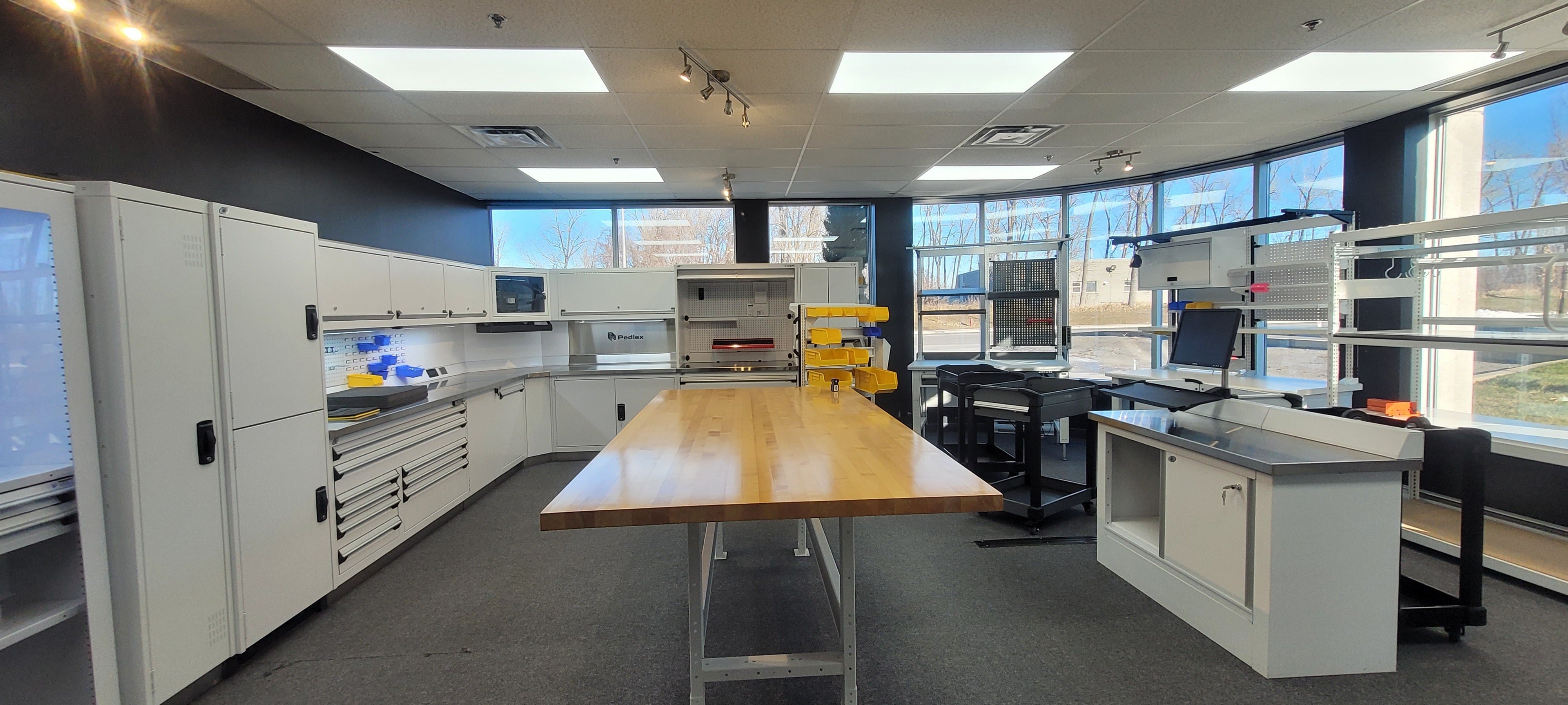 Produits industriels en stock à Montréal